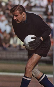 Greatest Football Players: Lev Yashin : The Black Spider