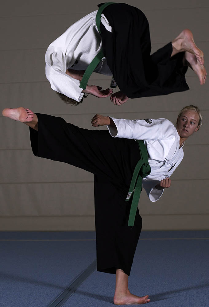 JENIS-JENIS BELA DIRI: TAIDO