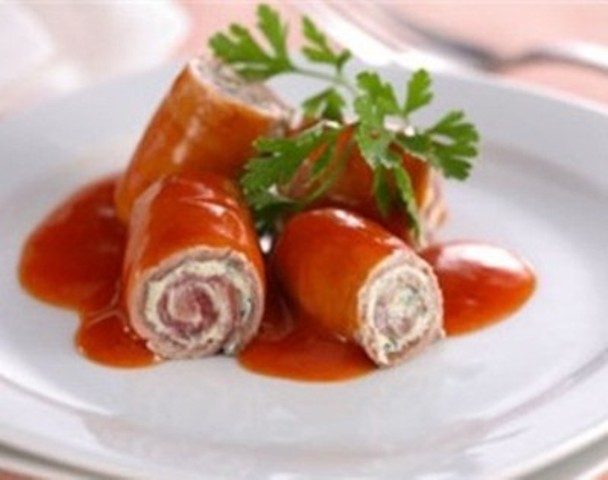 COCINA AUTONOMICA !!: Rollitos de carne con salsa de tomate