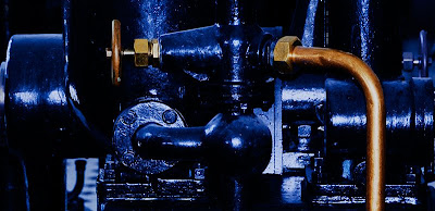 My Camera World: Photographing Black Objects