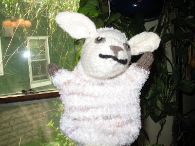 ladyFuchsia: Lambie puppet