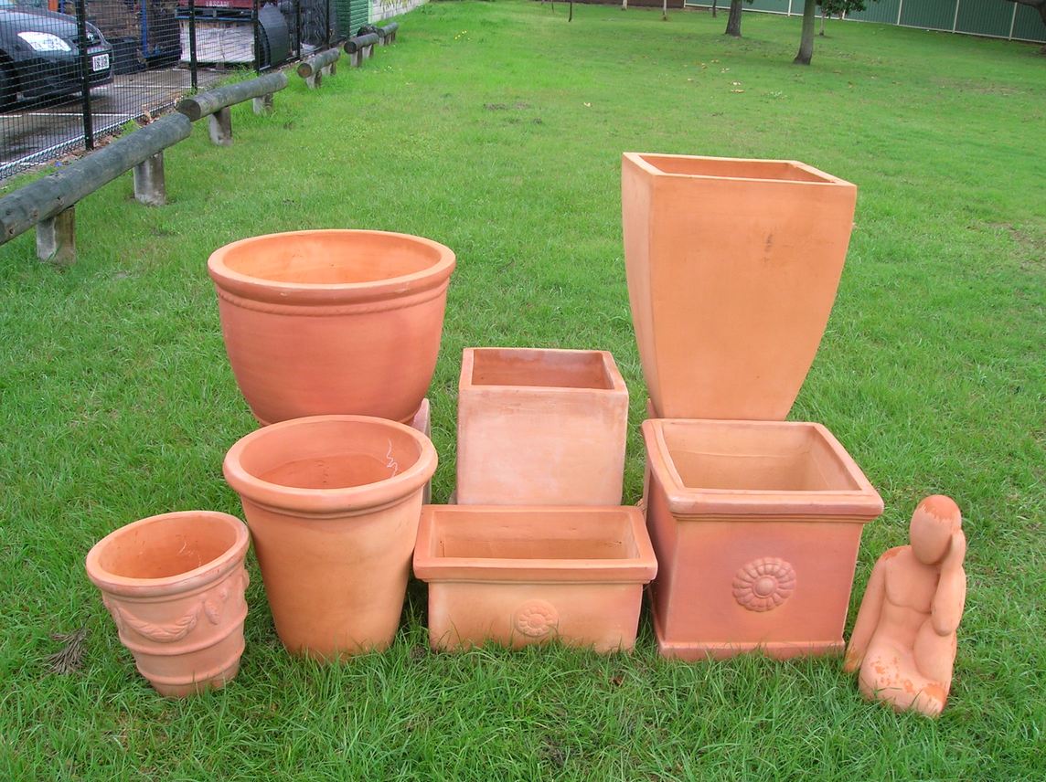 GardenPotsOnline: Tuscan Garden Pots