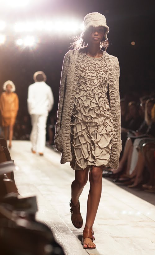 Ramblings around DC and Beyond: How do we feel about smocking?