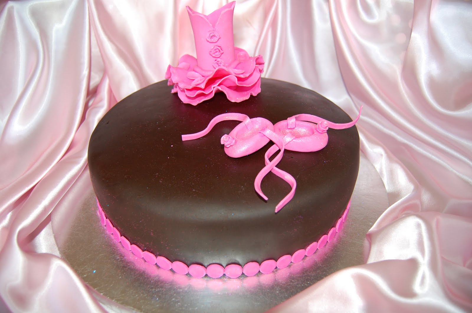 CUSTOMISED CAKES BY JEN: Ballet Cake for my little princess