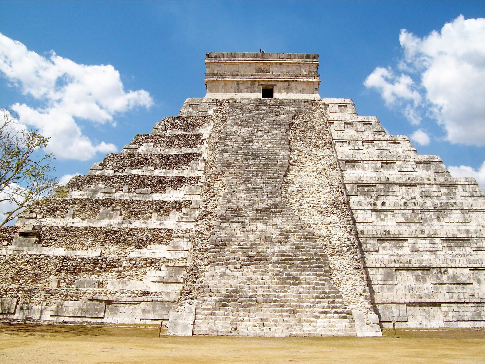 Literatura y Mundo Maya: Apreciaciones Estéticas del Arte Maya