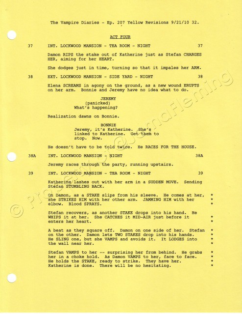 The Vampire Diaries Forever: "Now...about that moonstone": Masquerade ...