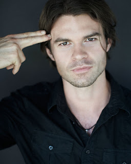 The Vampire Diaries Forever: Daniel Gillies joins Twitter!!!