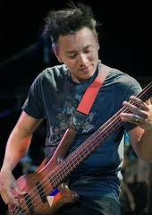 Halo Halong Pinoy: Survivor Philippines 2010 : Celebrity Showdon Castaway