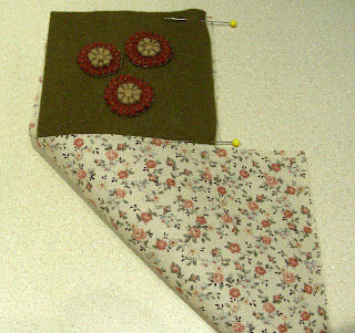 Penny Rugs and More: Penny Purse Tutorial