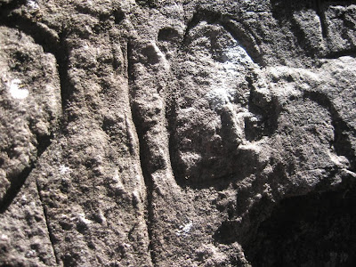 Simbolos en roca - Pistas de una relacion