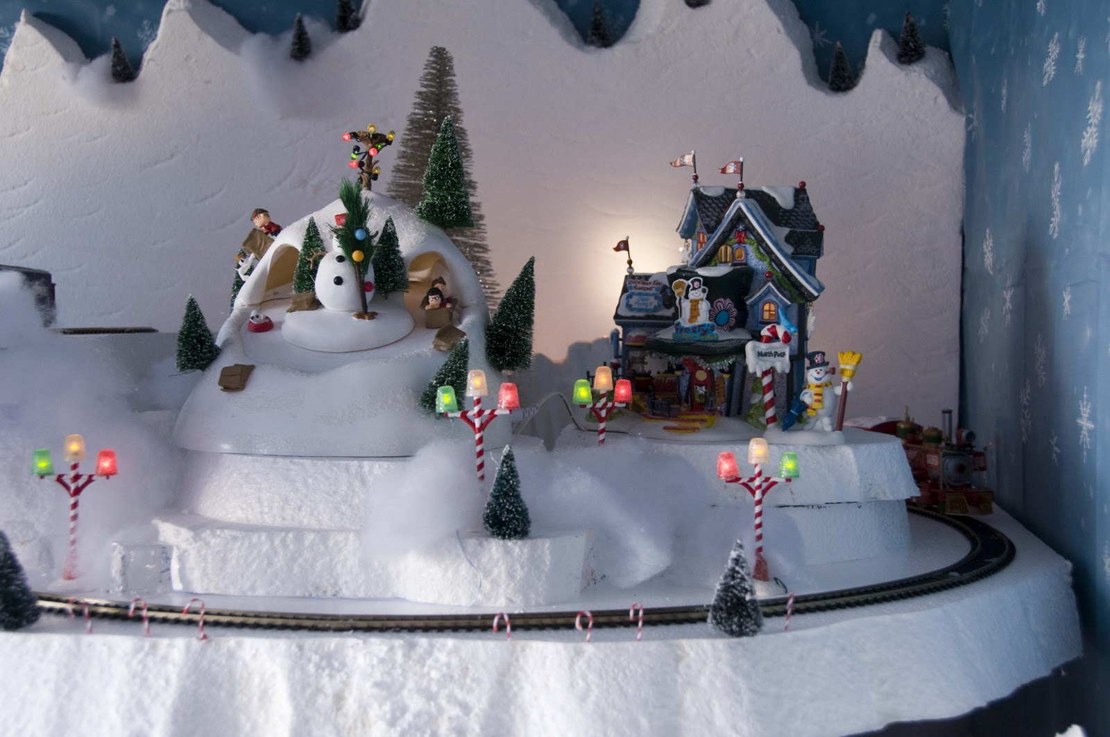 crawford's train's: 2009 christmas train display