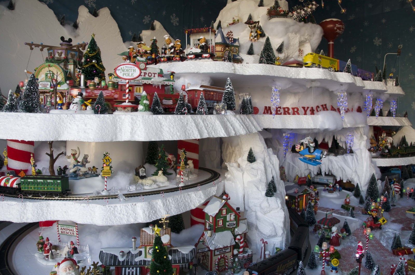 crawford's train's: 2009 christmas train display