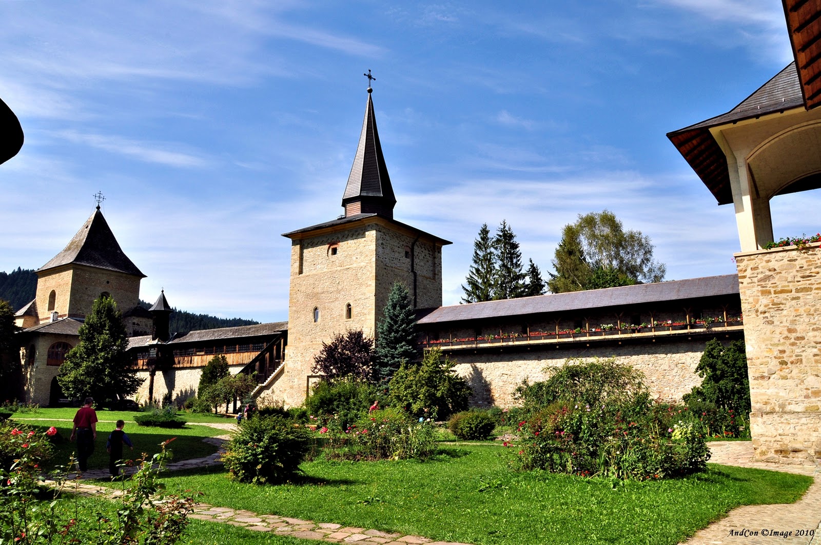 PHOTORAMA my photo blog: MANASTIREA SUCEVITA/SUCEVITA MONASTERY