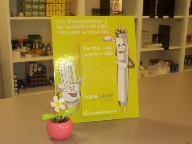 el blog de io: Contenedores Ambilamp, ya en la tienda