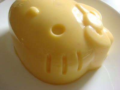 Sweetheart Patisserie: Hello Kitty Custard Pudding