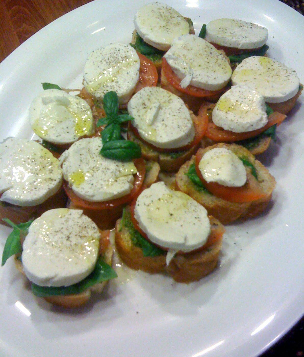 Monkey Inspirations: Open faced tomato, mozzarella, & basil appetizer