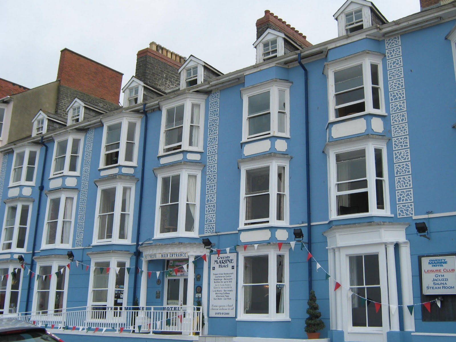 Aberystwyth Pubs Guide: Aberystwyth - Marine Hotel
