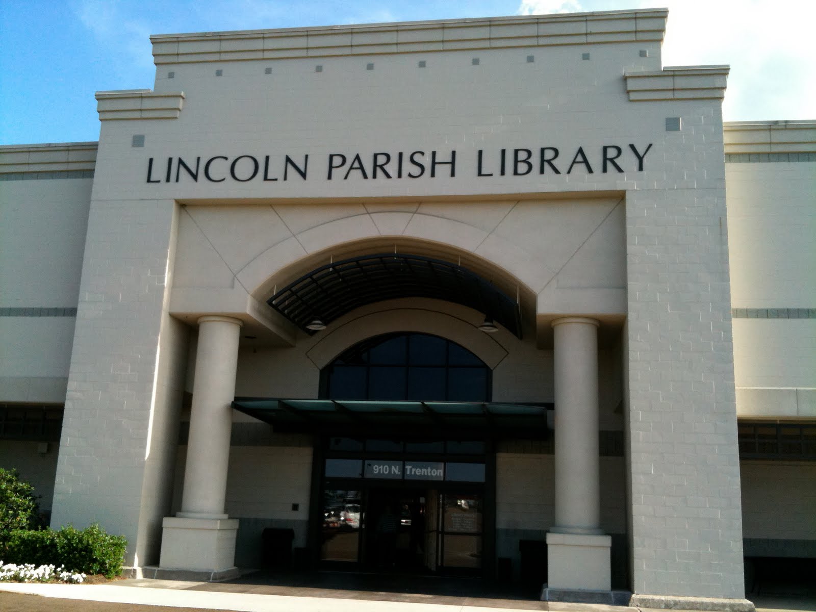 PrunePicker: Movie night at the Lincoln Parish Libray