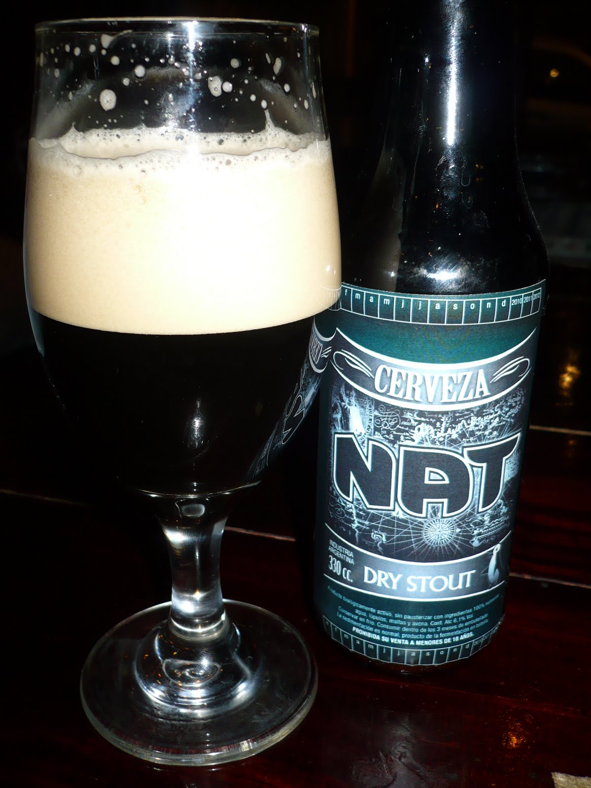Cervezas del Mundo: NAT Dry Stout (Nitrogenada)