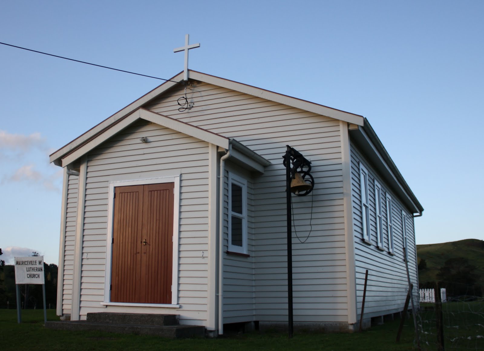 St Francis Lutheran Church, Mauriceville West