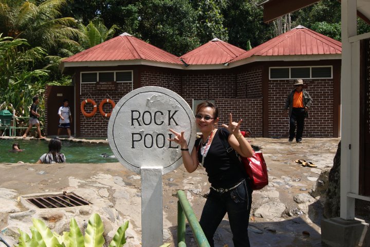 TRAveL And AdVenture Fun VaCations And Best MakaN SAkAN: PORING HOT ...