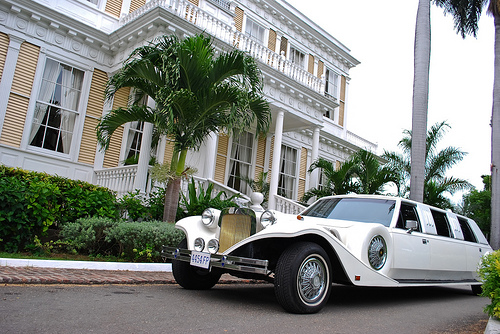 Manifesto REVOLUTION: The Beauty Behind Devon House