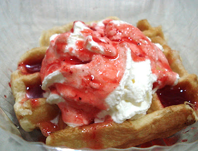 Filipino Food Trip: Starbucks' Caramel Afogato and Belgian Waffle