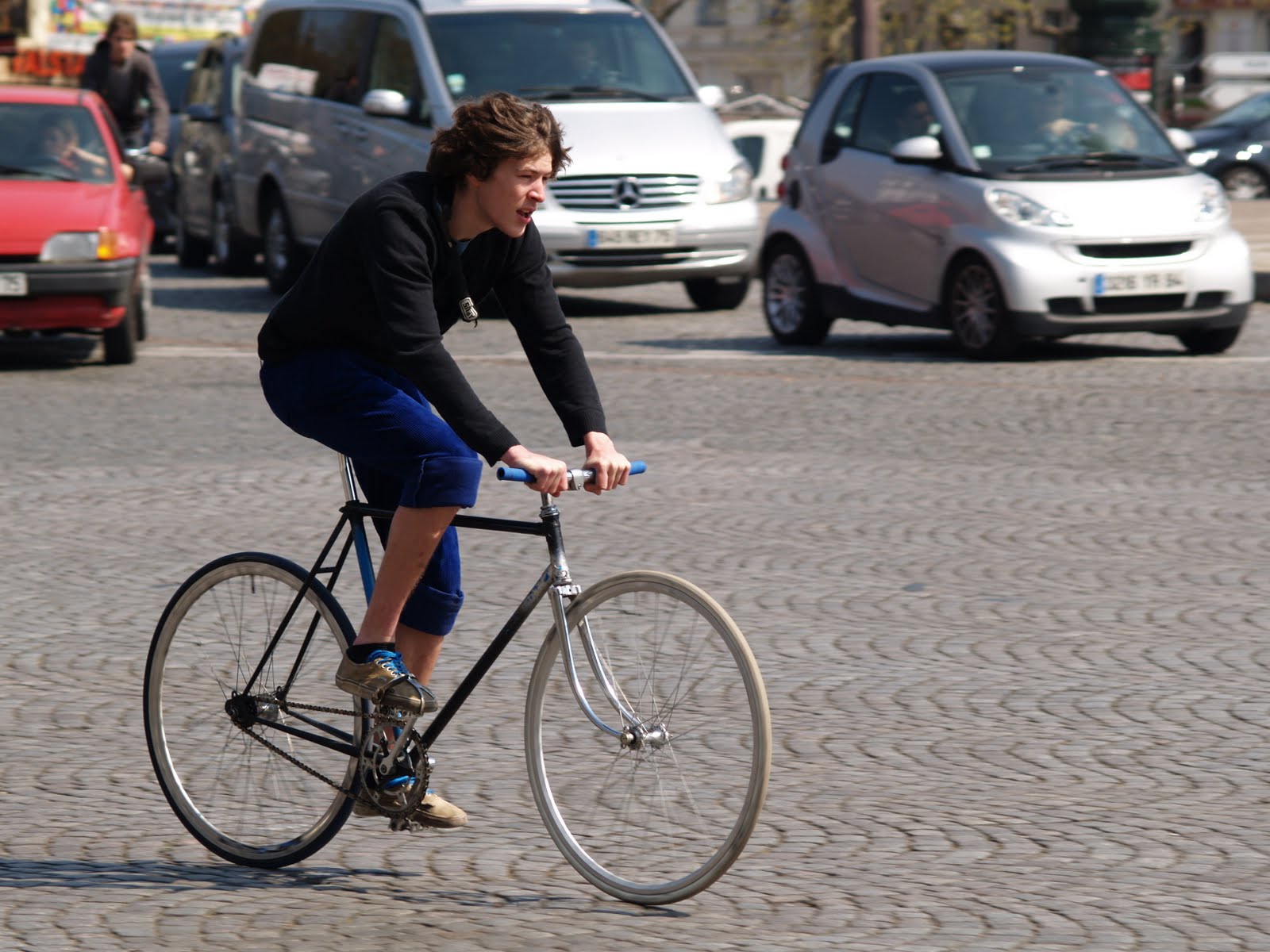 Un Cycliste Parisien / A Parisian Cyclist: Pignon fixe / Fixie Riders!