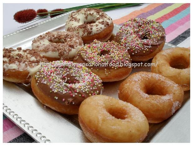 Daring Bakers Challenge October 2010 ~ Doughnuts | simply.food