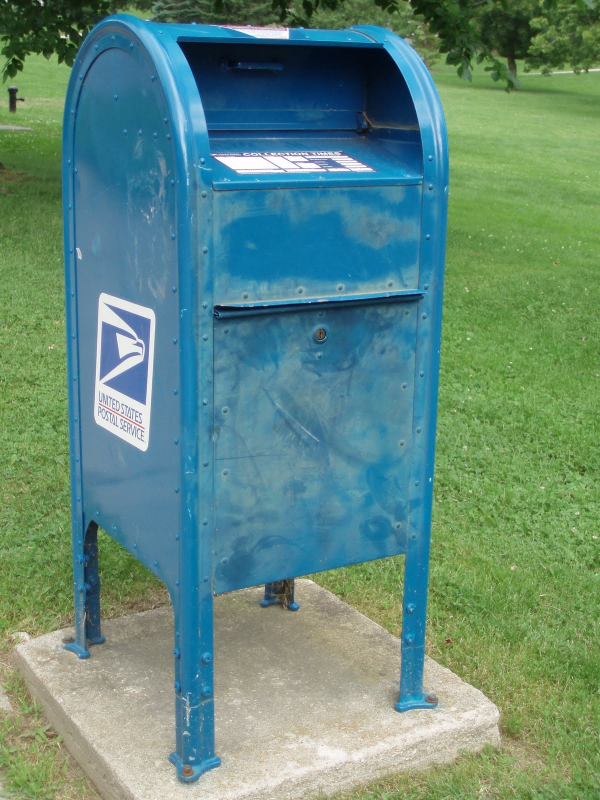 DNortonLand: La Caja de Correos/ The Mailbox