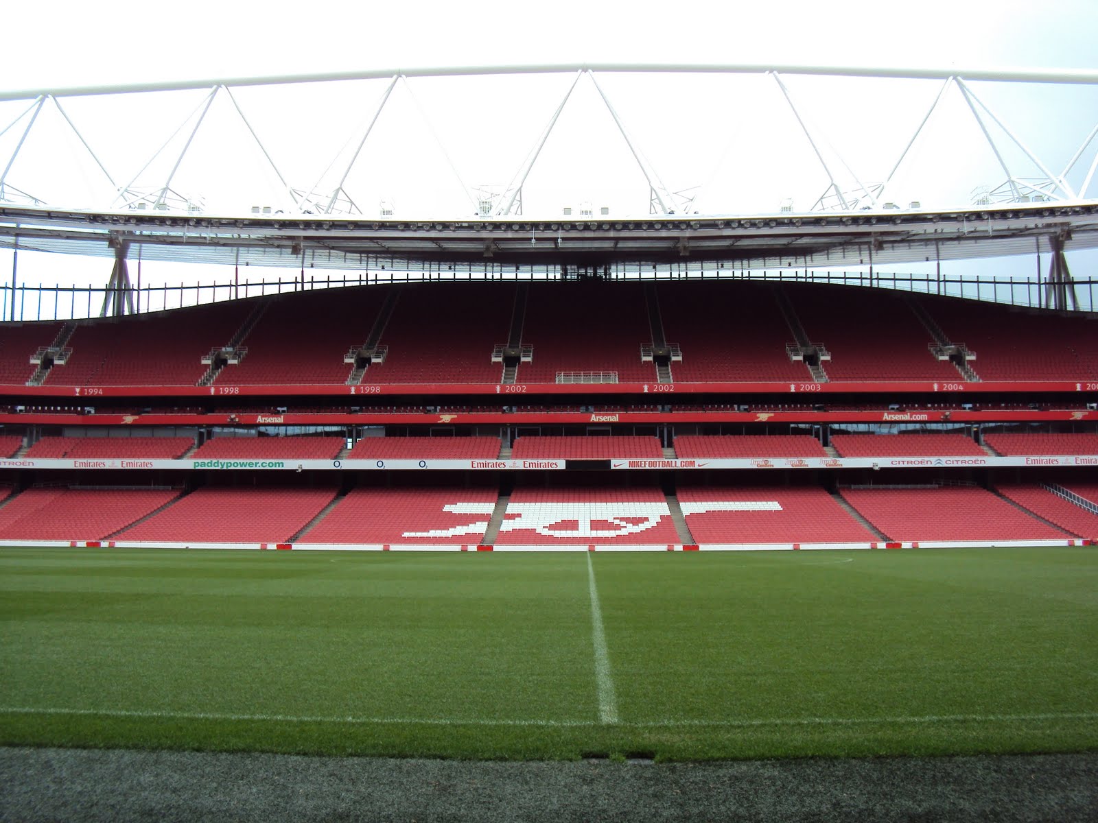 Blog do Fog de Thais Curia: Inside the Arsenal Stadium