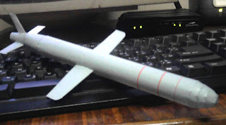Paper model & Papercrafts: Tomahawk rocket papermodel