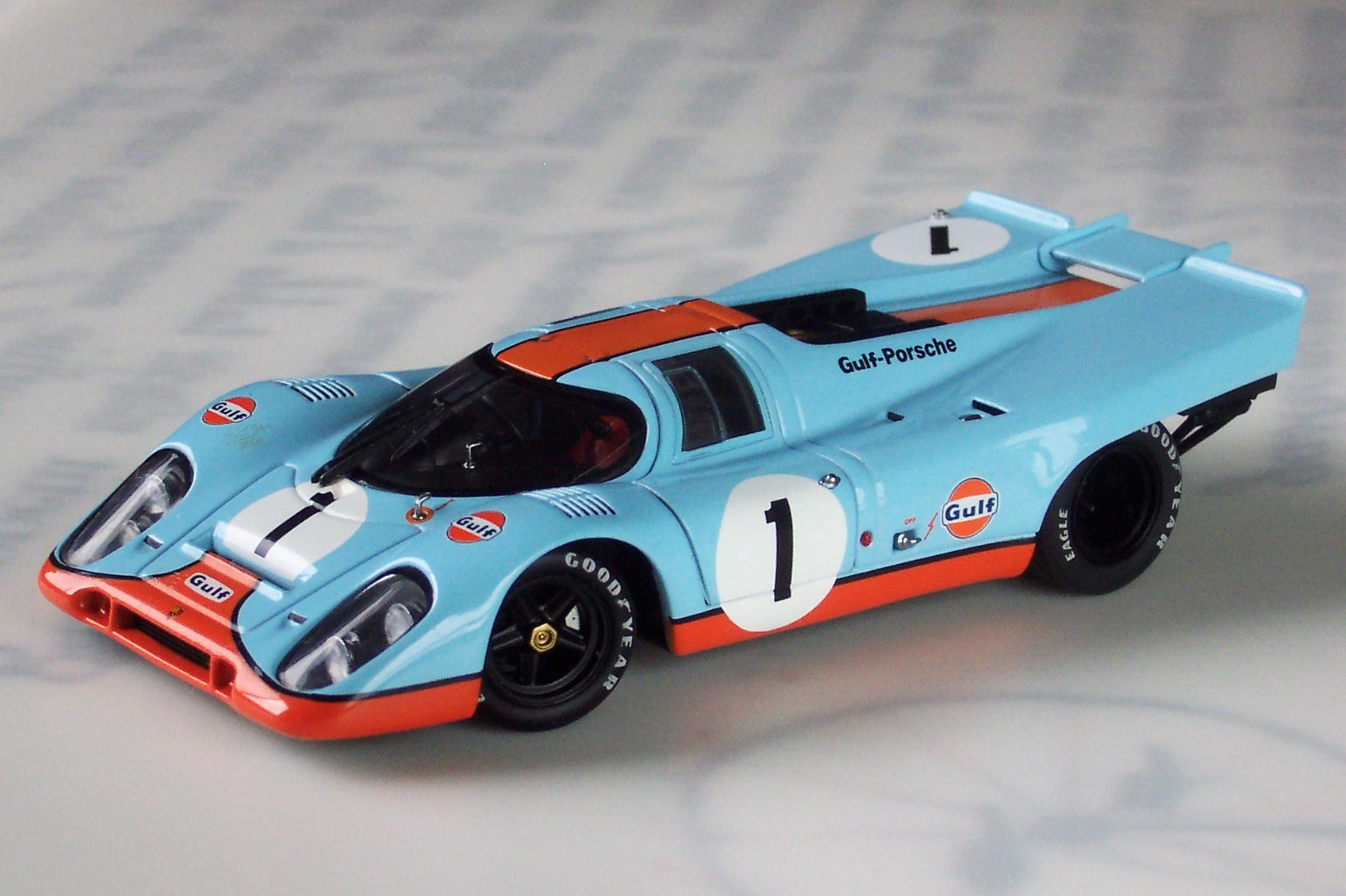 1-43 Porsche Models: Porsche 917K