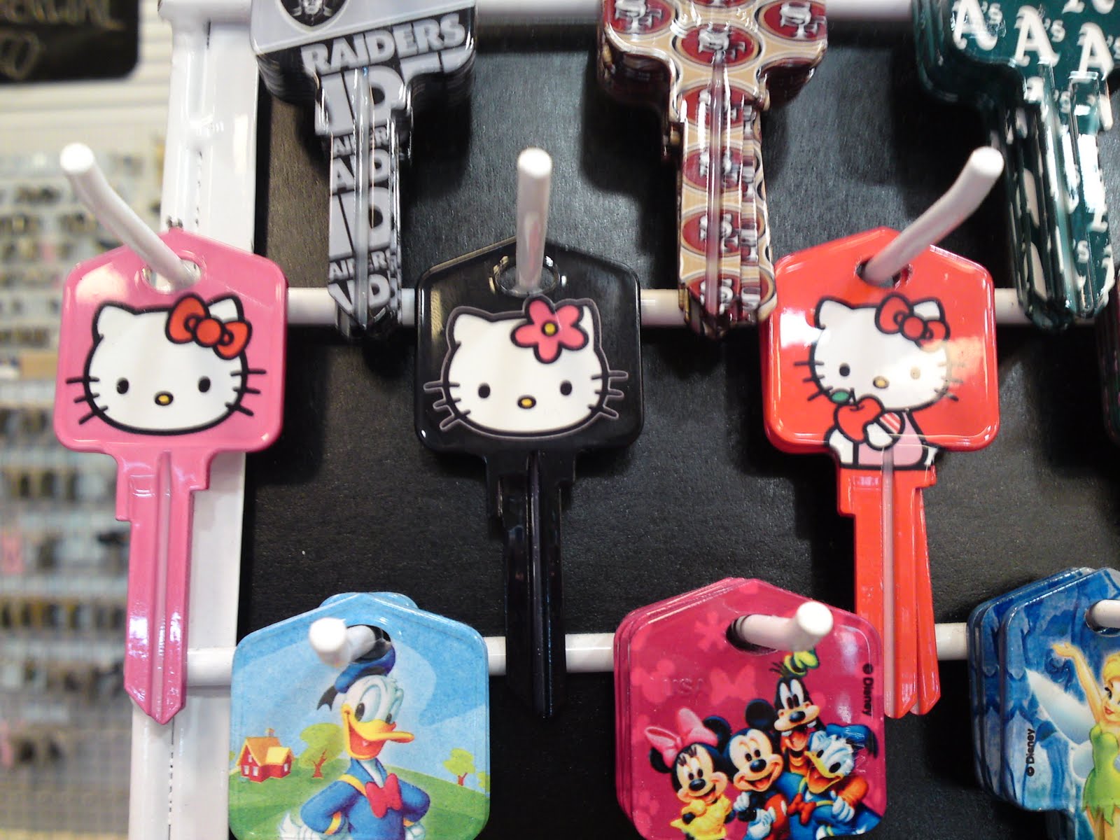OMG Hello Kitty!!!: Hello Kitty Customizable Keys