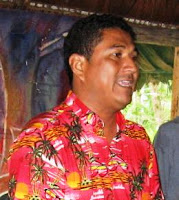 Literatura Amazónica: CARLOS REYES RÁMIREZ