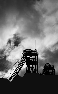Mike Pendry Design Mining Images: Golborne Colliery near wigan