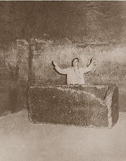 Réflexions sur trois points: Série Grandes figures du passé, Ralph ...