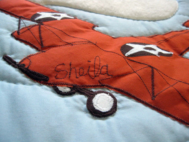 Running With Scissors: Mom Feature: Airplane Applique Quilt