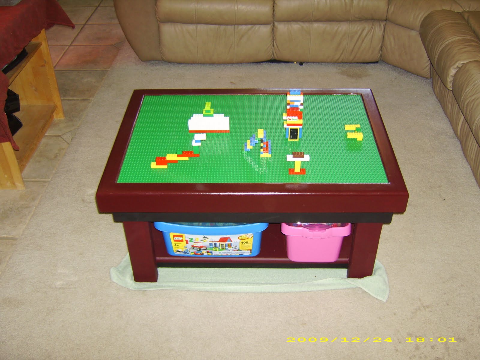 Can Can Creations: Lego Table