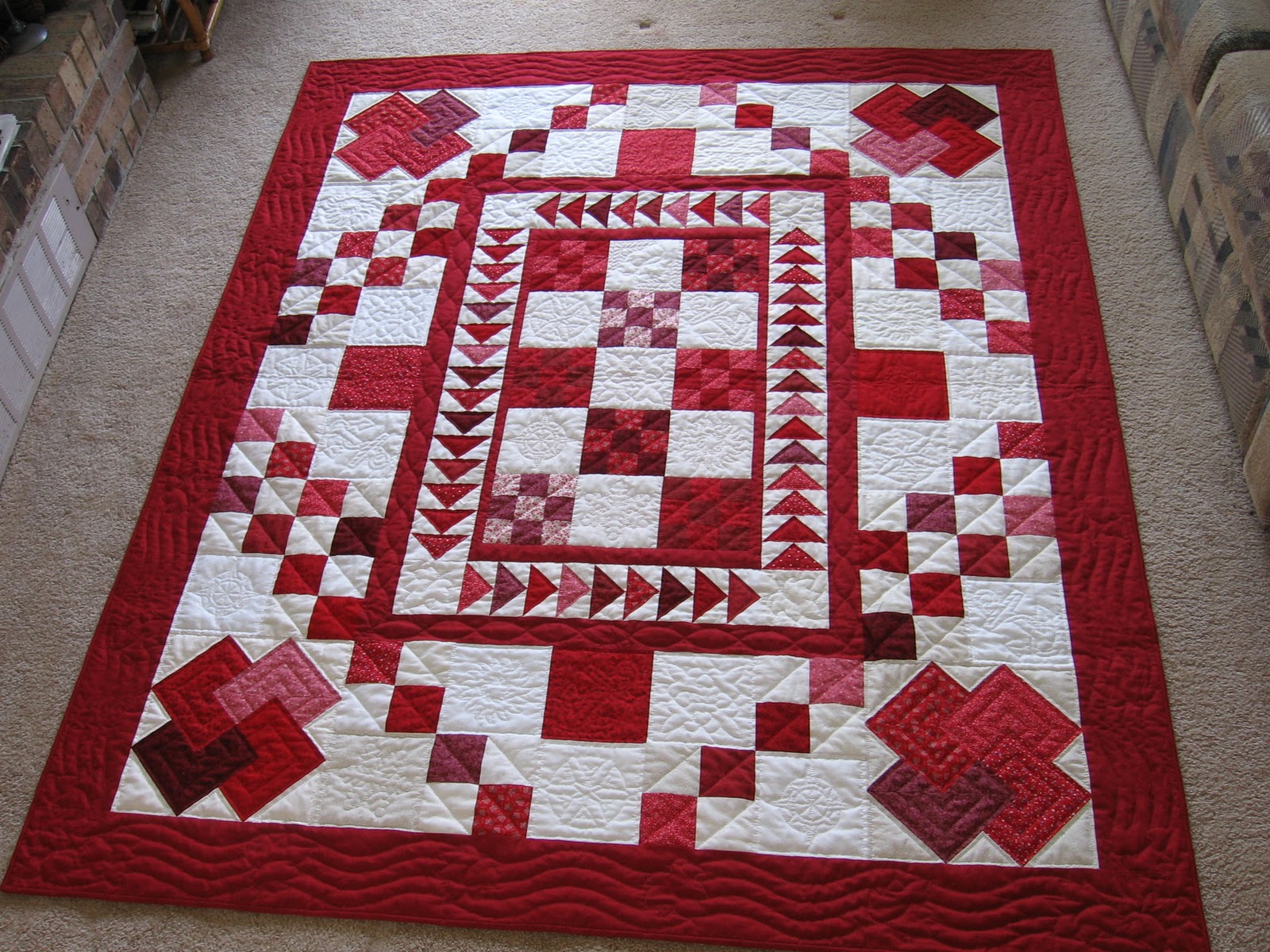 Canuck Quilter: Bloggers Quilt Festival in red and white