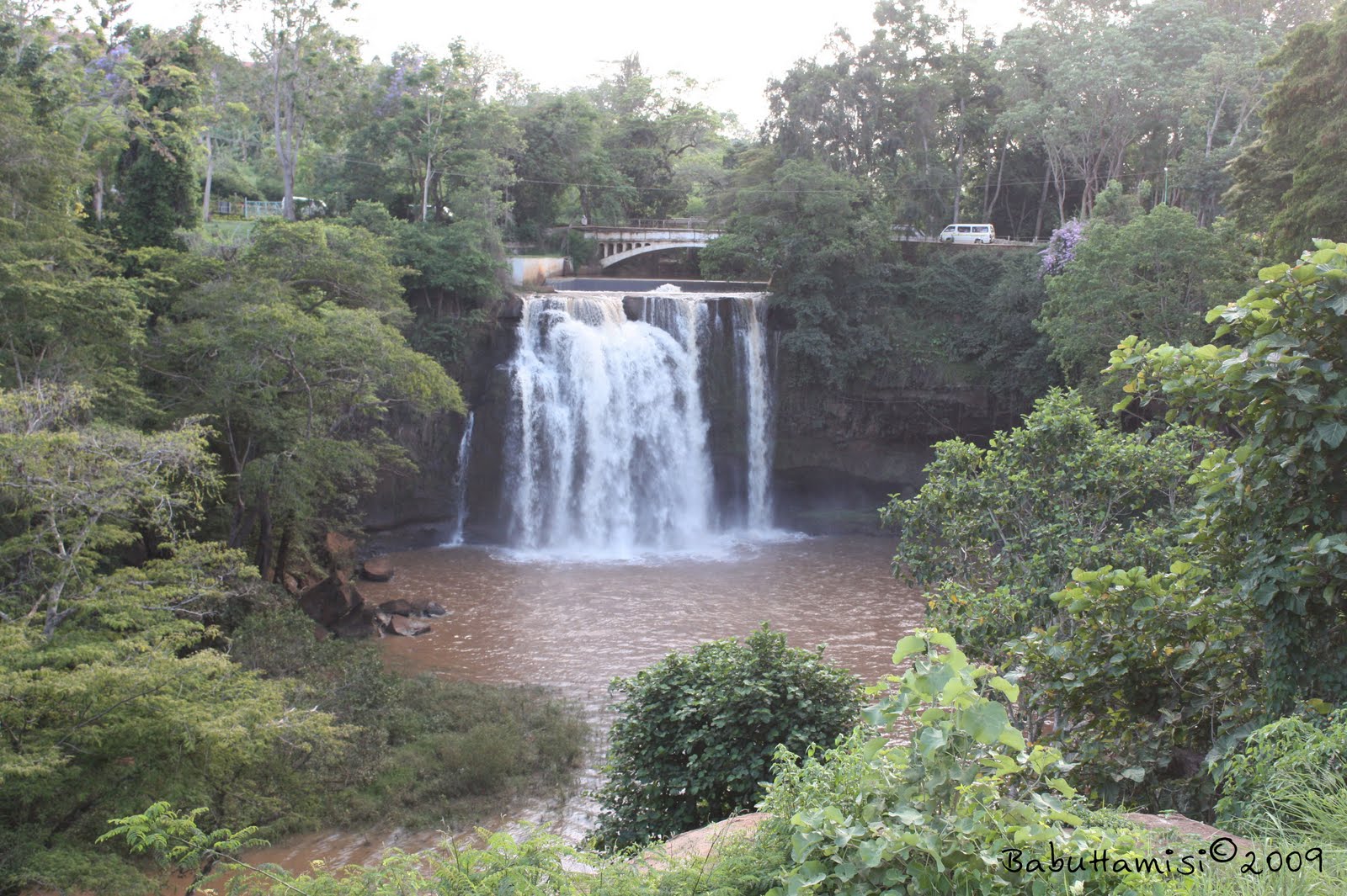 Babu Hamisi ... Mtaa fabulous!: There something about waterfalls...