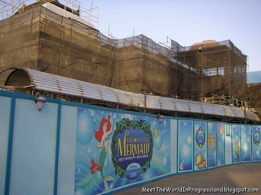 Meet The World: Disney's Construction Wall Adventure!