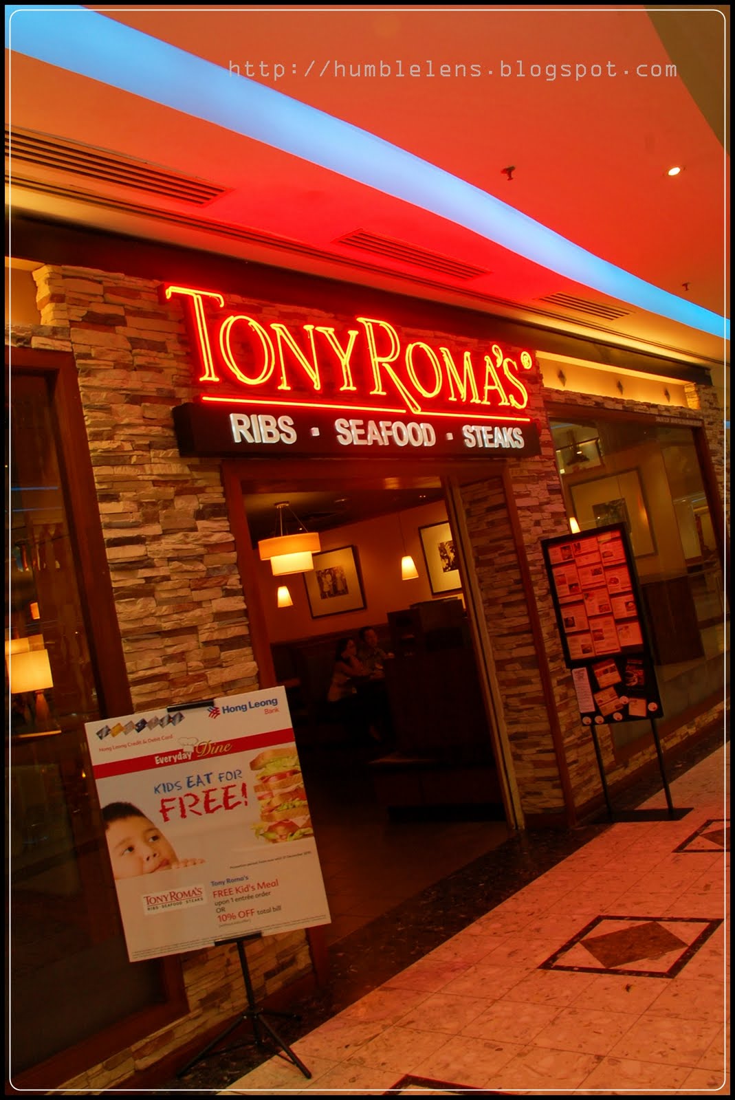 THROUGH MY HUMBLELENS: Dinner At Tony Roma's Restaurant Sunway Pyramid