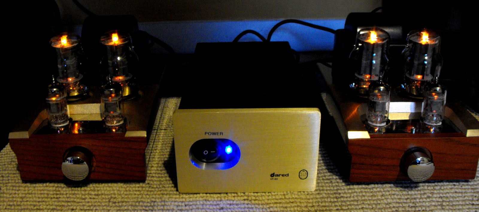 Filthy Pants: A Computer Blog: Dared VP-20 Valve Amplifier Review