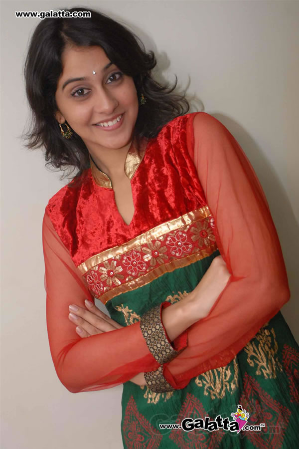 cute photos: Regina from suryakanthi kannada movie pressmeet photos