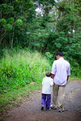 Pics and Kicks: Tanuvasa Family: Laie Family Portraits.