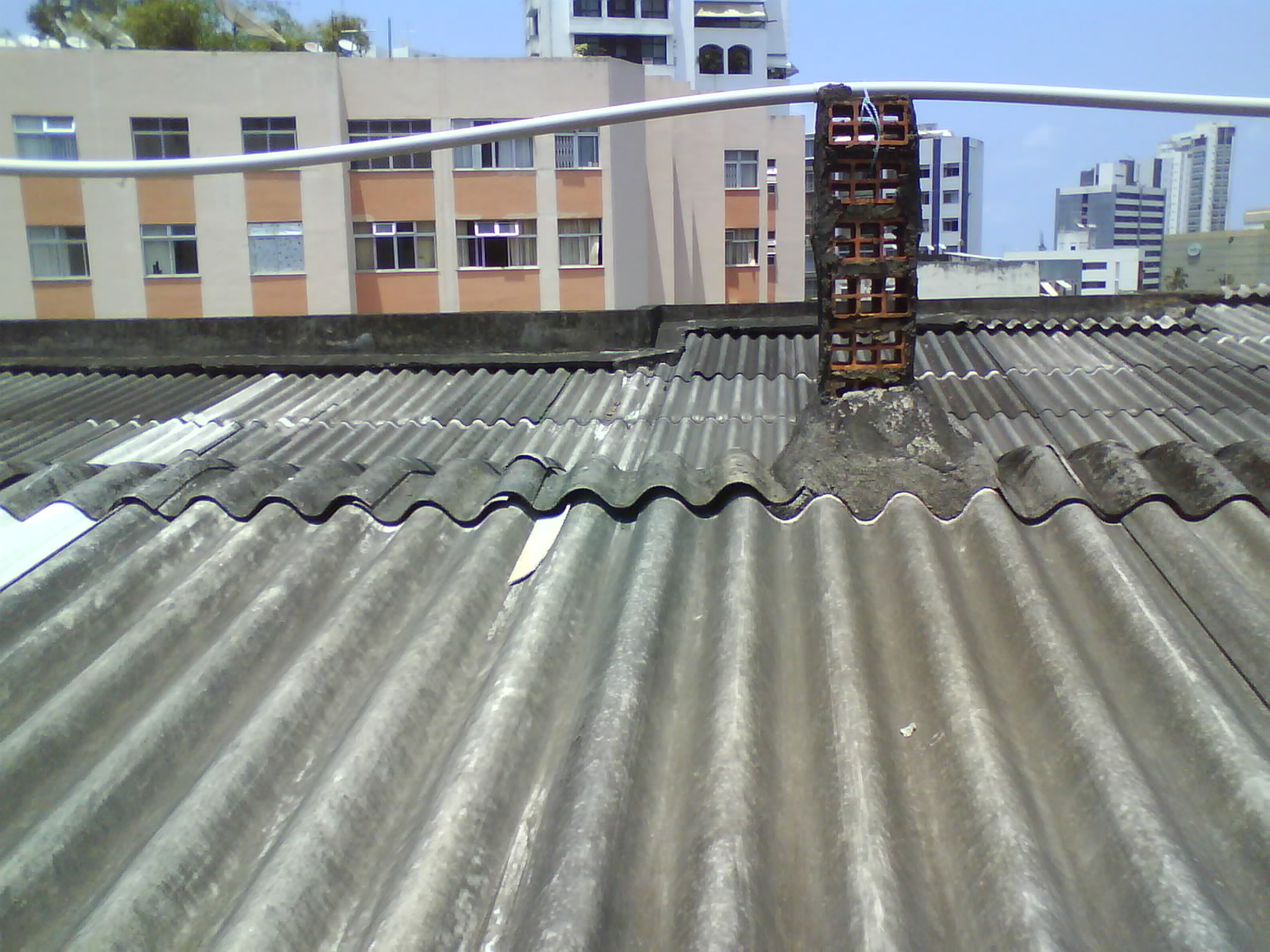 Condominio Edf. Jardim Salvador: Fotos do Telhado " Antes da reforma