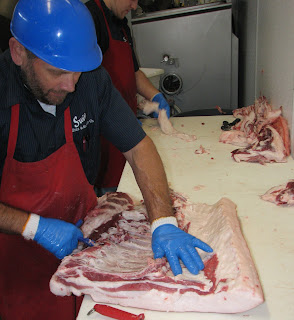 Wooly Pigs: Swiss Meat and Sausage Company - Extreme Lard-type Pig Experts