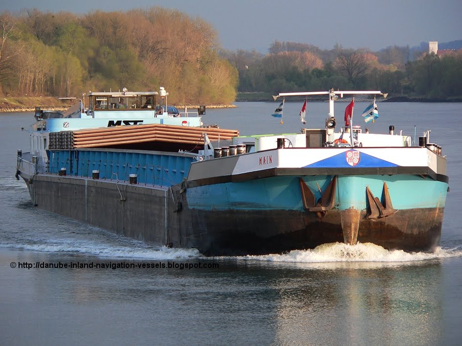 Danube River Inland Water Cargo Vessels: April 2009