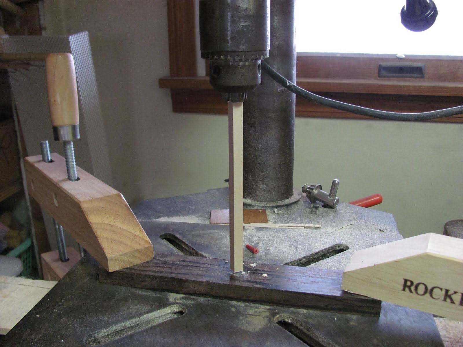 Dollhouse Miniature Furniture - Tutorials | 1 inch minis: 2010